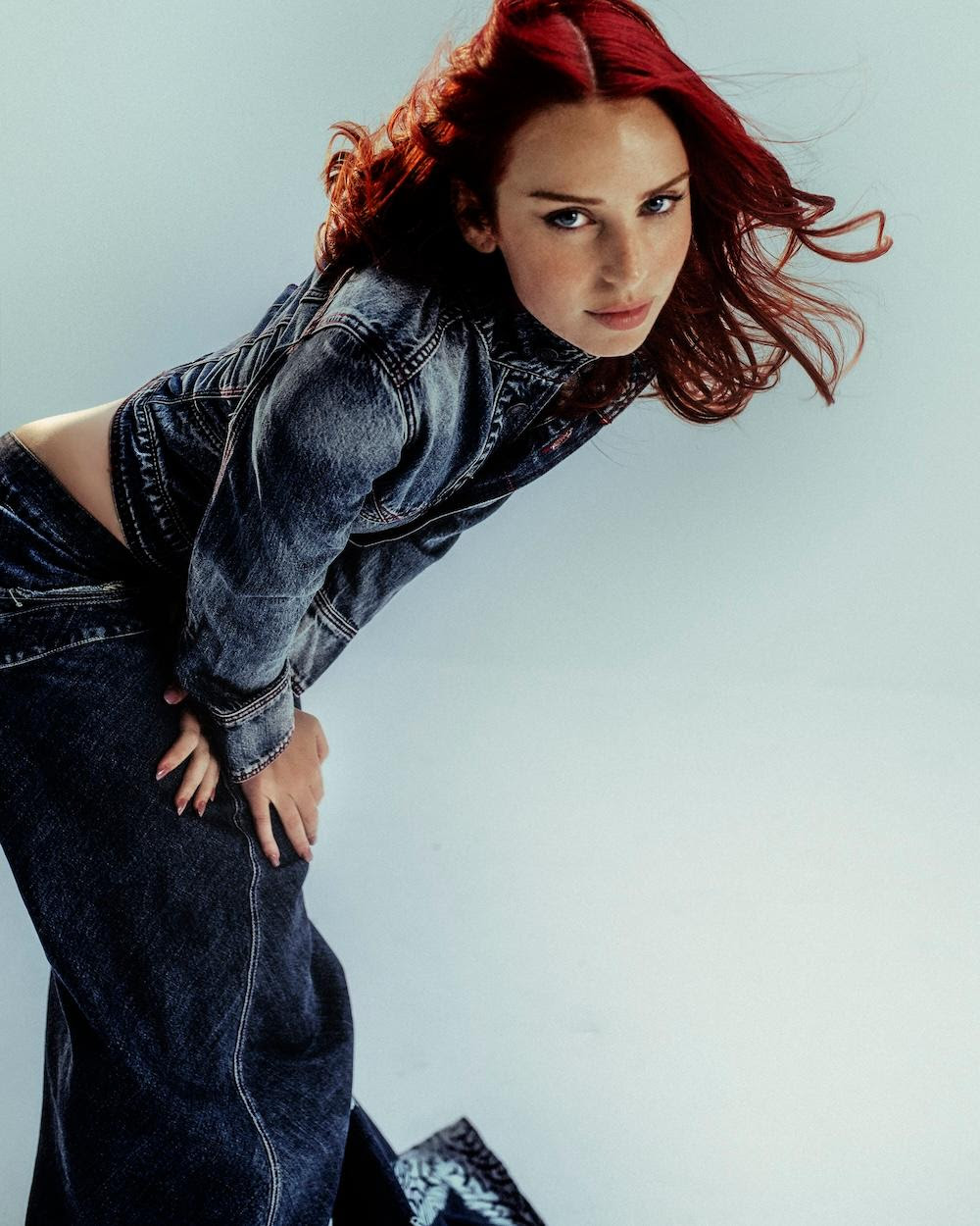 Rose Gray announces debut album 'Louder, Please' + shares new single ...